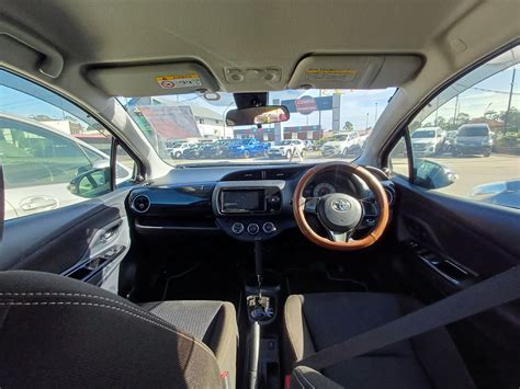 Toyota Vitz 2017 Carvision