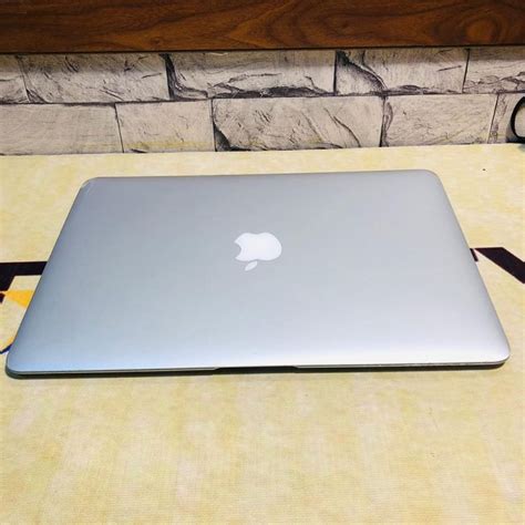 Apple Macbook Air Gb Ssd Gb Ram Ghz Dual Core Core I Inches Display