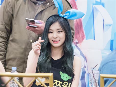 Tzuyu Wallpaper Asiachan Kpop Image Board