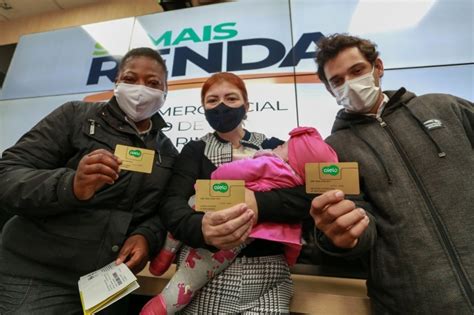 Programa SC Mais Renda inicia distribuição dos cartões em Florianópolis