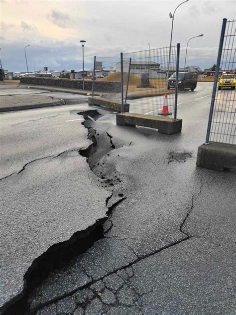 Iceland Earthquake Town Of Grindavik Could Be Obliterated If Volcanic