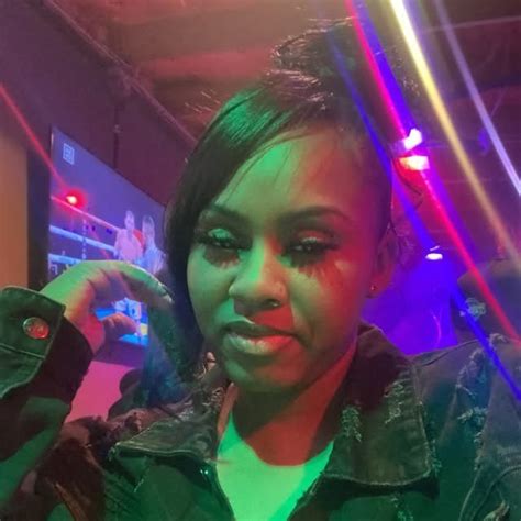 Ashley Elie Ittybittyy • Threads Say More