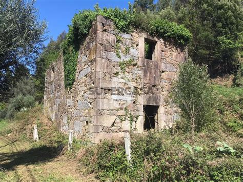 Moradia Moradia Isolada T2 à venda em Rebordões Santa Maria SUPERCASA