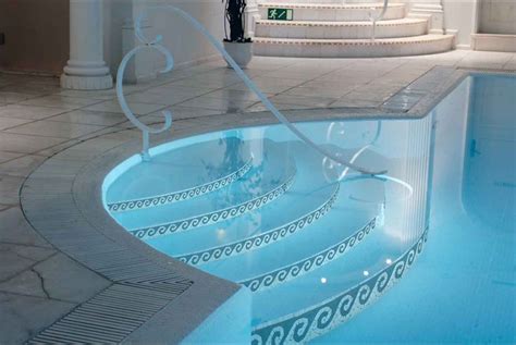 5 Creative Ways To Decorate Your Swimming Pool This Summer Piscina De
