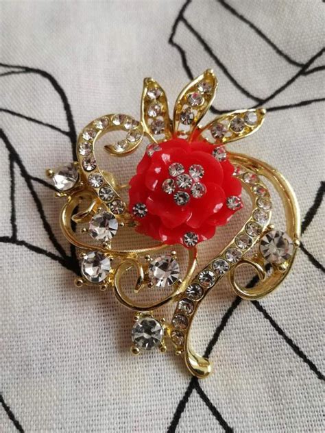Вінтажна брошка — ціна 250 грн у каталозі Брошки Купити аксесуари за доступною ціною на Шафі