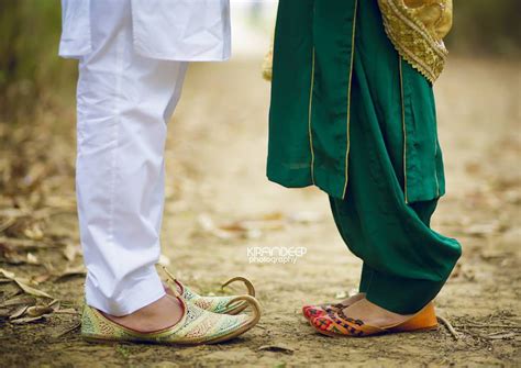 10 Designs Of Punjabi Juttis That Girls Can Flaunt On The D Day