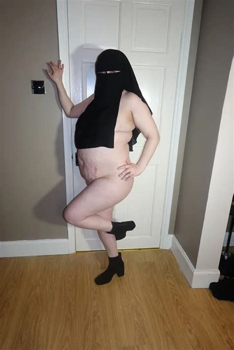 Naked In Niqab And Ankle Boots 20 Pics XHamster