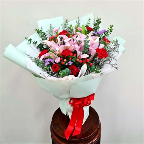 Golden Memories Bouquet Mother S Day Flowers Prince Sg