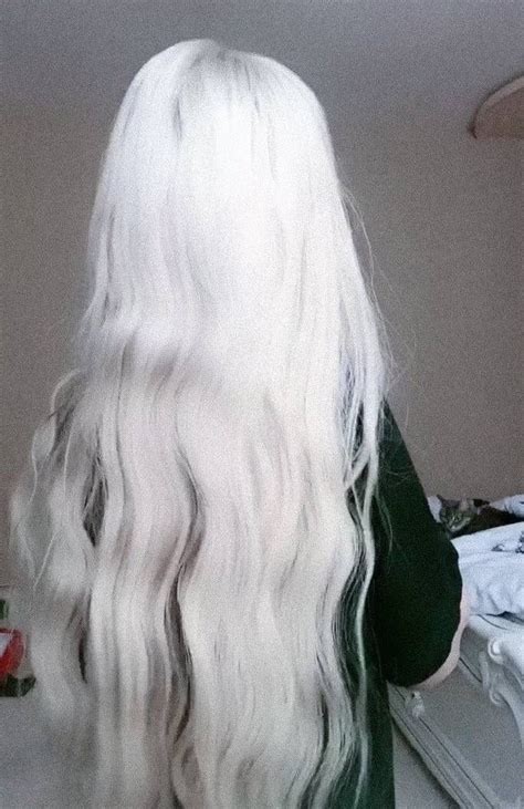 Пин от пользователя Meeya на доске Hair Серебристо белые волосы Идеи