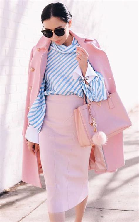 Розовая юбка карандаш с чем носить 2020 Шкатулка красоты Стильные наряды Модные стили Наряды