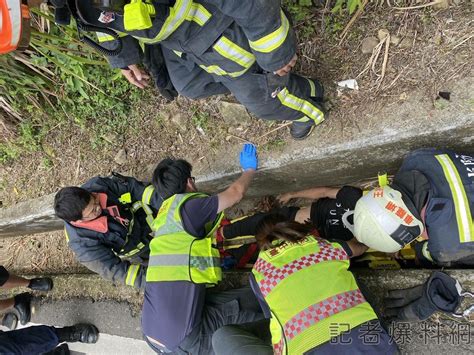 台中136線騎士摔山溝 少年送醫不治