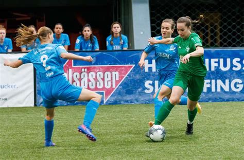 Hallenfu Ball Vfl Herrenberg Holt Sich Den Pott Bei Frauen Gala Im Glaspalast Fu Ball Im