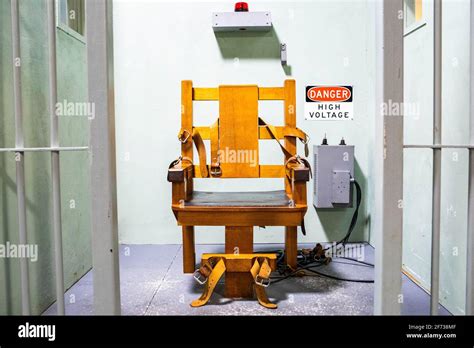 Chaise électrique En Bois Pour La Peine De Mort Dans La Cellule De