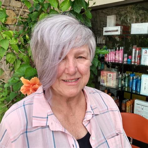 94 Stylish And Fuss Free Short Hairstyles For Women Over 50 In 2025