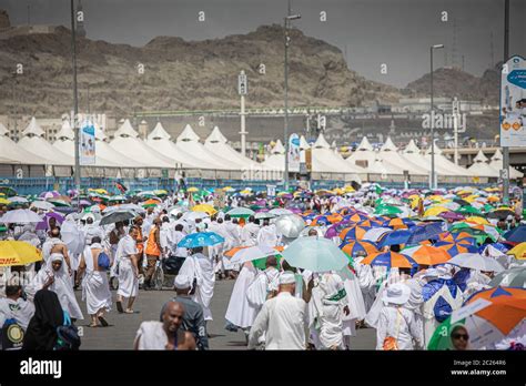 Hajj Pilgrims Walking Day Time Performing Hajj Mina Makkah Saudi