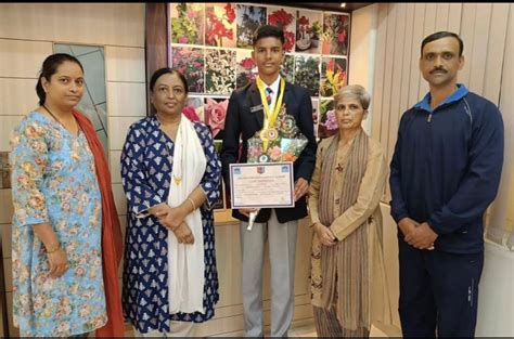 थलसैनीक कॅम्प फायरिंग विभागामध्ये शौनकची सुवर्ण कामगिरी ಮರೈನ್ ಕ್ಯಾಂಪ್ ಫೈರಿಂಗ್ ವಿಭಾಗದಲ್ಲಿ ಶೌನಕ್