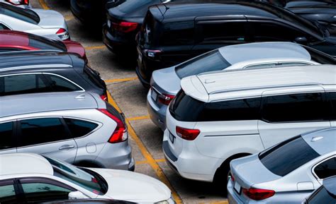 How Texans Can Avoid Parking Lot Crashes Thefts This Holiday Season
