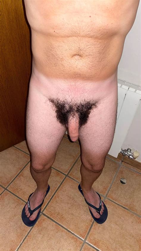 27 Never Been Naked In Public What Do You Think Comments Are Welcome