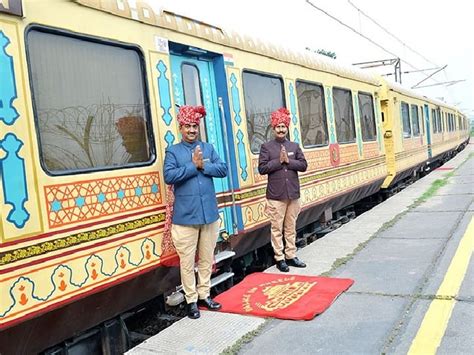 Indian Railways Bharat Gaurav Deluxe Ac Tourist Train Ek Bharat