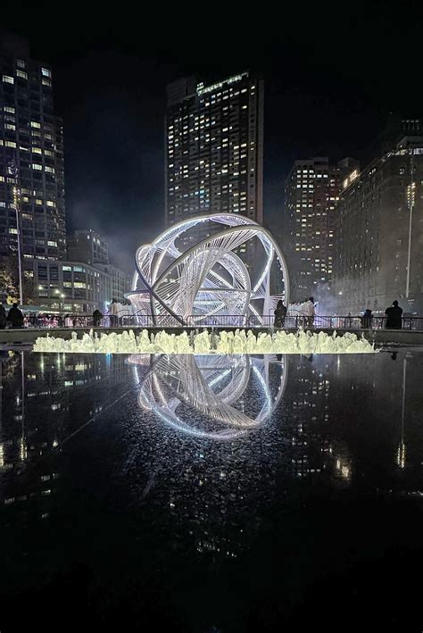 Es Devlin Honours ‘your Voices Through A Revolving Kinetic Sculpture