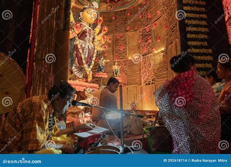 Holy Hindu Shlokas From Bhagavad Gita Is Being Uttererd For Hearing Of