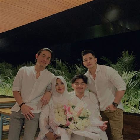 Aditya Surya Teman Dekat Ria Ricis Yang Hobi Kulineran Seru