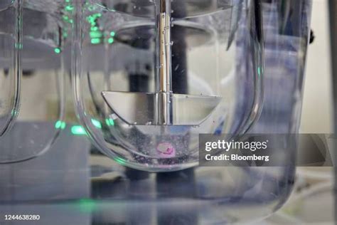 Dissolution Lab Photos And Premium High Res Pictures Getty Images