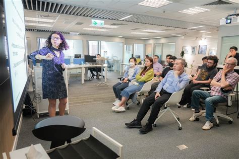 Ids Guest Lecture Guided Text Based Item Exploration Hku Musketeers Foundation Institute Of