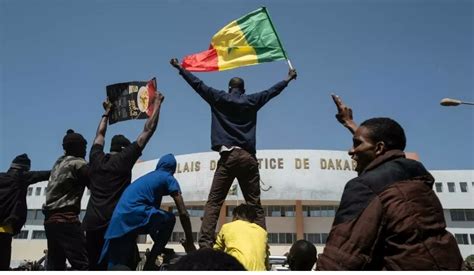 Situation politique au Sénégal des institutions fortes oui mais des hommes sages dabord
