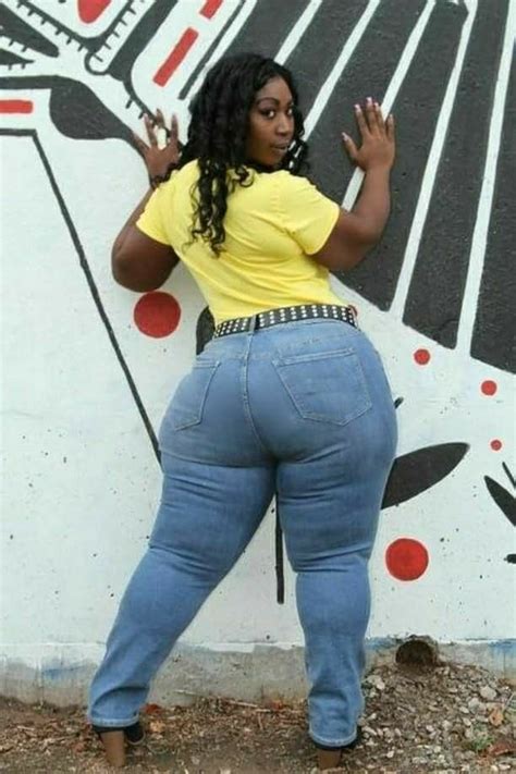 Pin By Tarao On Gパン Curvy Women Jeans Curvy Woman Beautiful Curvy Women