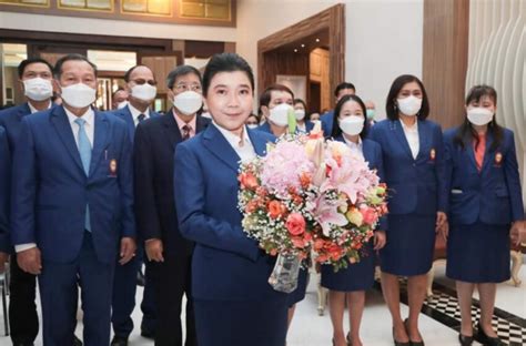 ศ ดร บังอร เบ็ญจาธิกุล อธิการบดี ม กรุงเทพธนบุรี นำคณะผู้บริหาร