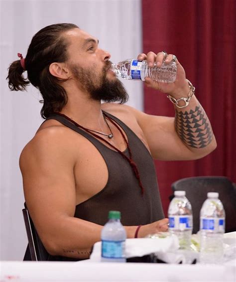 Jason Momoa Shames Chris Pratt For Single Use Plastic Someone Digs Up