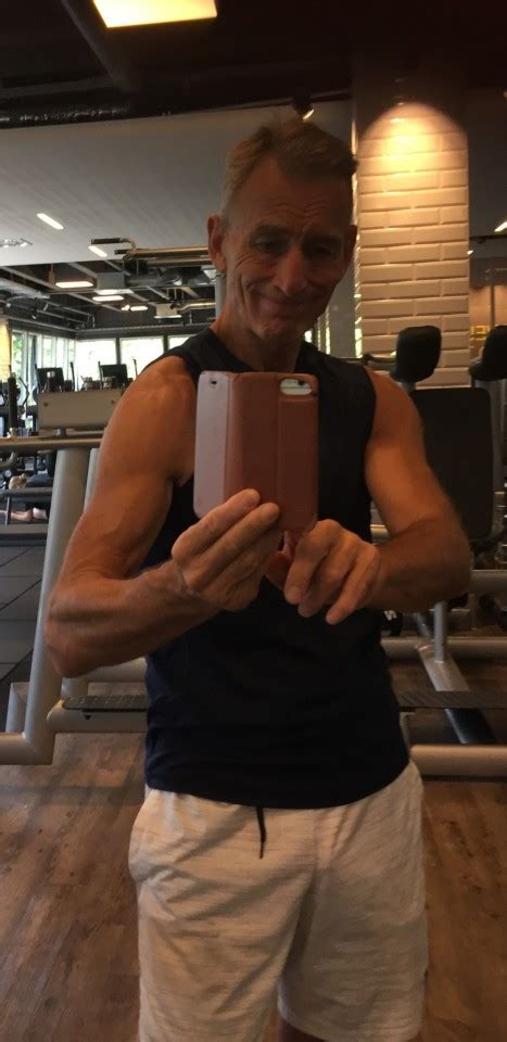 Shoulder Training Tumbex