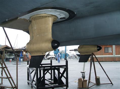Mikelson Yachts Inc Blog Mikelson Zeus Engine And Pod Install