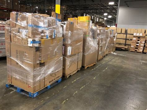 Cajas Misteriosas Premium De Amazon TDWCloseouts