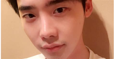 Shot ]이종석 앳된 얼굴 남성미 장착 진정한 베이글남