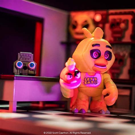 Five Nights At Freddys Chica