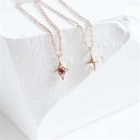 石榴石925純銀十字星星項鍊 喜羊羊happy Sheep Jewelry｜項鍊人氣榜 Pinkoi