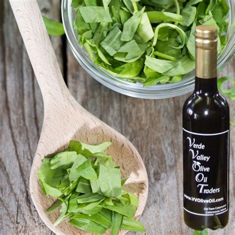Tarragon White Balsamic Vinegar Verde Valley Olive Oil Traders