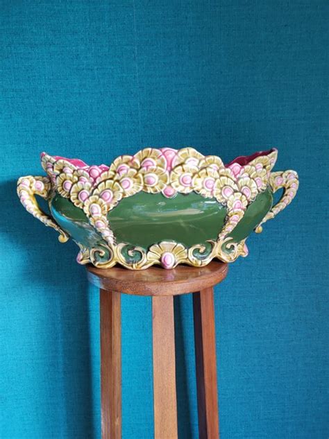 Onnaing Jardinière ou Cache pot art nouveau en barbotine Catawiki