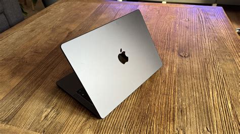 MacBook Pro M5 lançamento novos recursos e melhorias