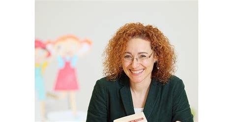 Министър Шалапатова към пострадалите Подавайте заявления за подкрепа