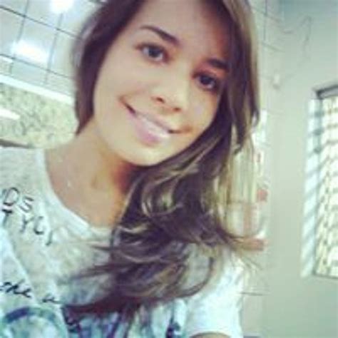 Stream Camila Melo Music Listen To Songs Albums Playlists For Free
