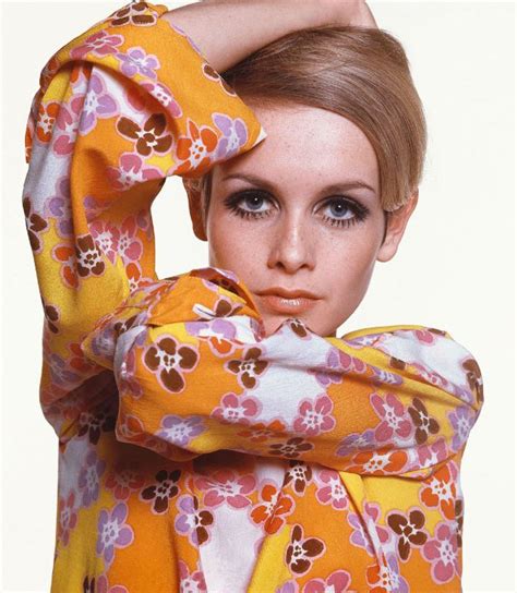 Twiggy Prominent Teenage Model During The London Swinging Sixties Vintage Everyday