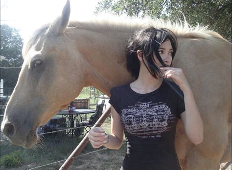 Pin By ౨ৎ On Class Of 09 In 2025 Grunge Pictures Pose Reference Egirl Pfp