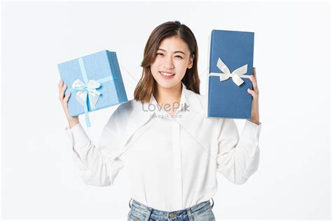여성 즐거운 쇼핑 손 상자 받았다 사진 무료 다운로드 Lovepik