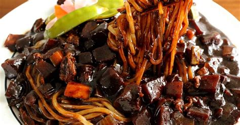 Korean Food Photo Jjajangmyeon Noodles In Black Bean Sauce On