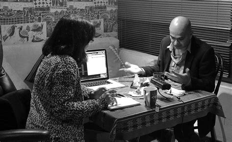 Rafo Ráez Caminamos Ahí Donde Las Hojas Se Pudren” El Arte Y El Diván