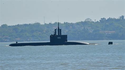 Manuver Tni Bergerak Menuju Sasaran Saat Latihan Gabungan