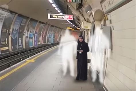 Keajaiban Ayat Kursi Seorang Muslimah Di Amerika Selamat Dari